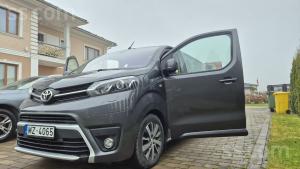 Pelēks Toyota Proace 2017 Rīga, ar dzinēja tilpumu 2.00 L un nobraukumu 275 tūkst. km par 17600 €, foto 4 vietnē AUTOMOTO.COM.LV
