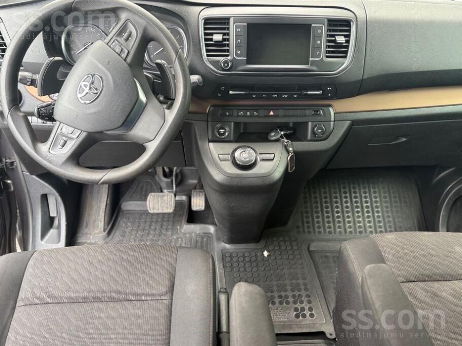 Pelēks Toyota Proace 2018 Rīga, ar dzinēja tilpumu 2.00 L un nobraukumu 0 tūkst. km par 17900 €, foto 15 vietnē AUTOMOTO.COM.LV