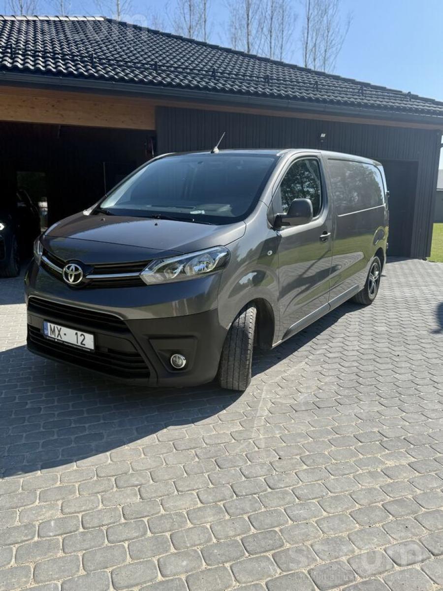 Grey Toyota Proace 2018 in Jelgava, with an engine capacity of 1.60 L and mileage of 267 thousand km for 8300 €, photo 3 on AUTOMOTO.COM.LV