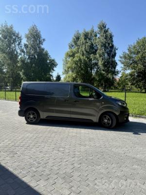 Grey Toyota Proace 2018 in Jelgava, with an engine capacity of 1.60 L and mileage of 267 thousand km for 8300 €, photo 5 on AUTOMOTO.COM.LV
