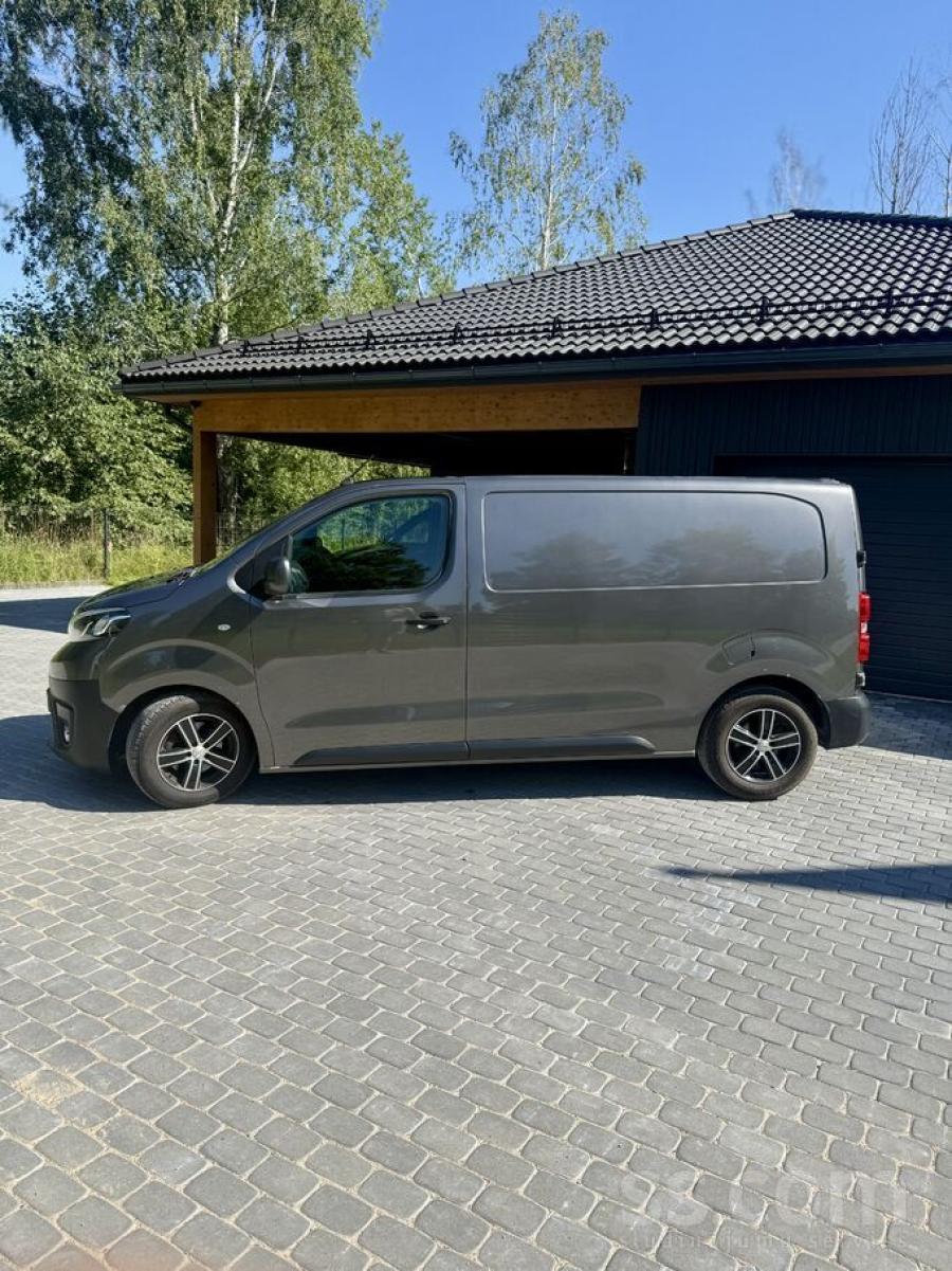 Grey Toyota Proace 2018 in Jelgava, with an engine capacity of 1.60 L and mileage of 267 thousand km for 8300 €, photo 7 on AUTOMOTO.COM.LV