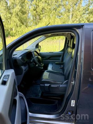 Grey Toyota Proace 2018 in Jelgava, with an engine capacity of 1.60 L and mileage of 267 thousand km for 8300 €, photo 9 on AUTOMOTO.COM.LV