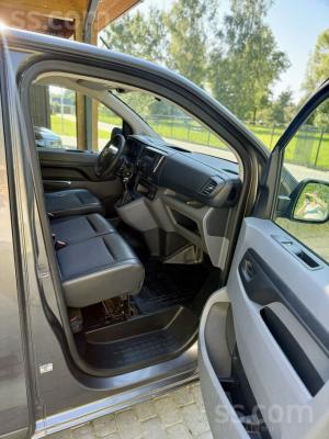 Grey Toyota Proace 2018 in Jelgava, with an engine capacity of 1.60 L and mileage of 267 thousand km for 8300 €, photo 10 on AUTOMOTO.COM.LV