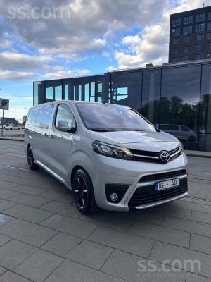 Grey Toyota Proace 2018 in Riga, with an engine capacity of 1.60 L and mileage of 179 thousand km for 15500 €, photo 4 on AUTOMOTO.COM.LV
