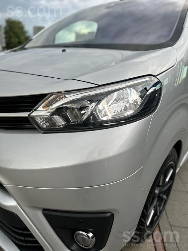 Pelēks Toyota Proace 2018 Rīga, ar dzinēja tilpumu 1.60 L un nobraukumu 179 tūkst. km par 15500 €, foto 4 vietnē AUTOMOTO.COM.LV