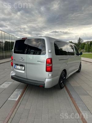 Grey Toyota Proace 2018 in Riga, with an engine capacity of 1.60 L and mileage of 179 thousand km for 15500 €, photo 6 on AUTOMOTO.COM.LV