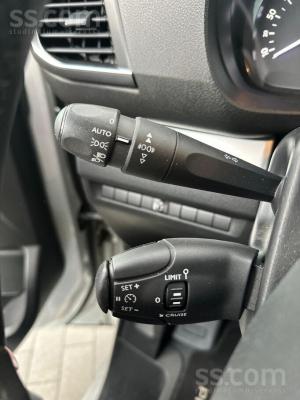 Grey Toyota Proace 2018 in Riga, with an engine capacity of 1.60 L and mileage of 179 thousand km for 15500 €, photo 17 on AUTOMOTO.COM.LV