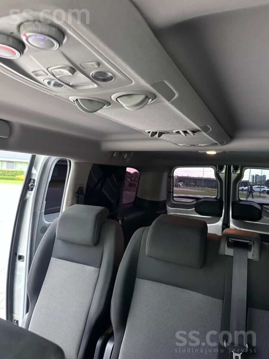 Grey Toyota Proace 2018 in Riga, with an engine capacity of 1.60 L and mileage of 179 thousand km for 15500 €, photo 18 on AUTOMOTO.COM.LV