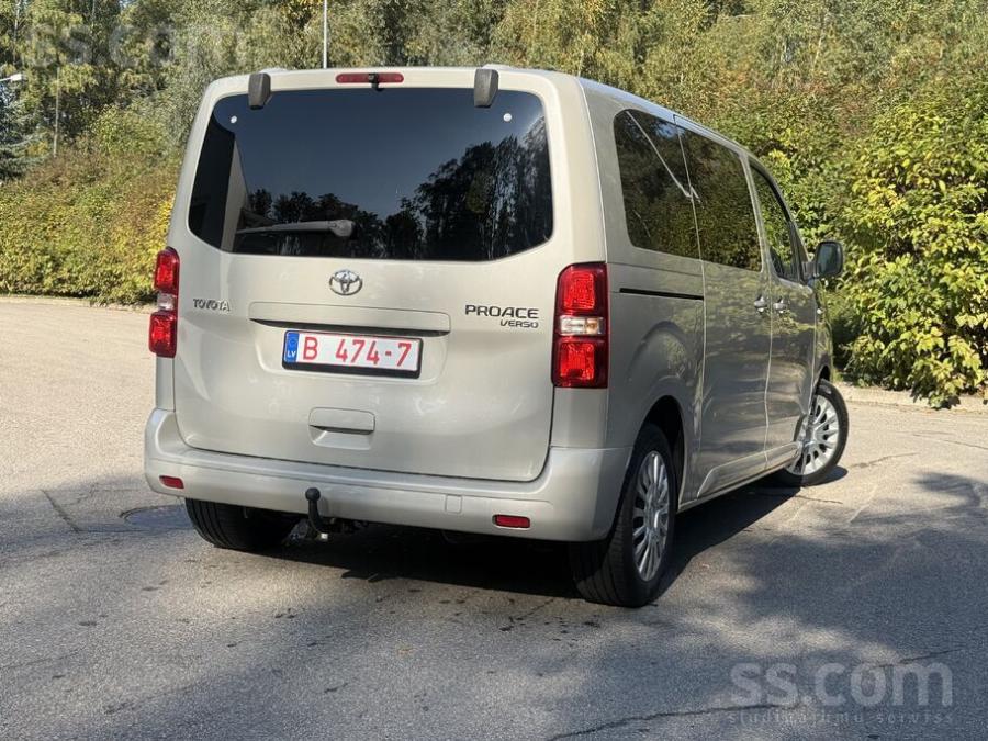 Grey Toyota Proace 2018 in Riga, with an engine capacity of 1.50 L and mileage of 190 thousand km for 13970 €, photo 4 on AUTOMOTO.COM.LV