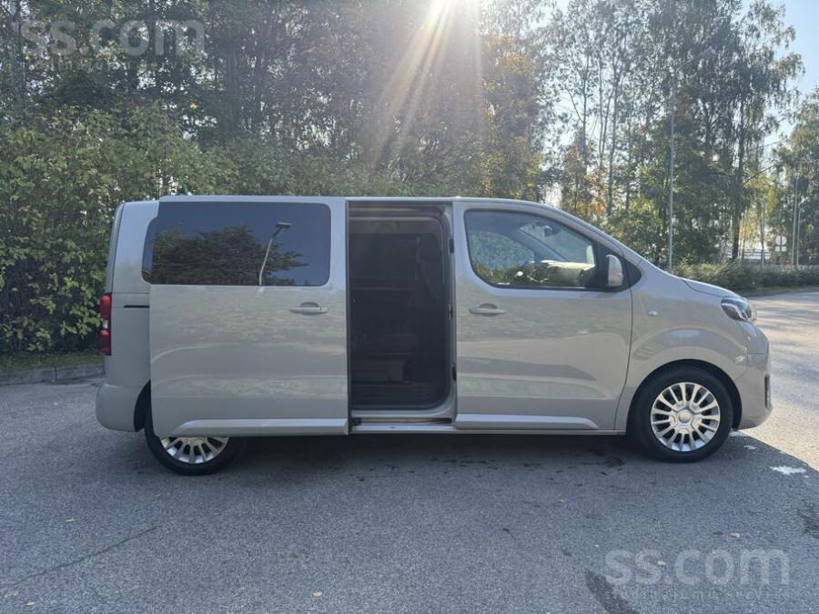 Grey Toyota Proace 2018 in Riga, with an engine capacity of 1.50 L and mileage of 190 thousand km for 13970 €, photo 10 on AUTOMOTO.COM.LV