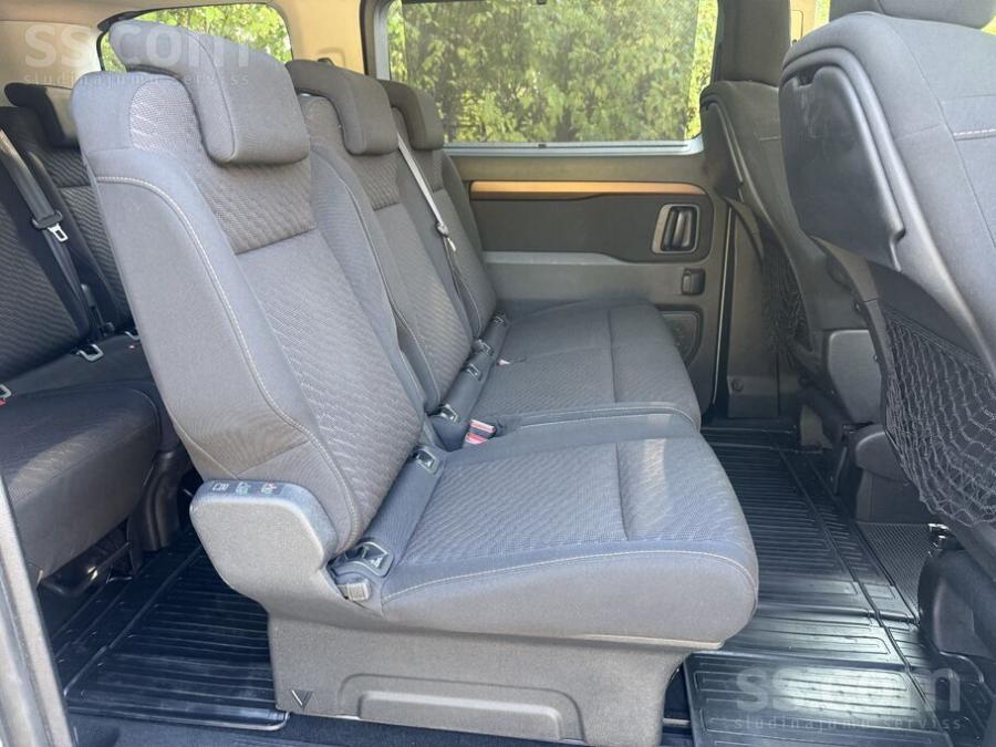 Grey Toyota Proace 2018 in Riga, with an engine capacity of 1.50 L and mileage of 190 thousand km for 13970 €, photo 17 on AUTOMOTO.COM.LV