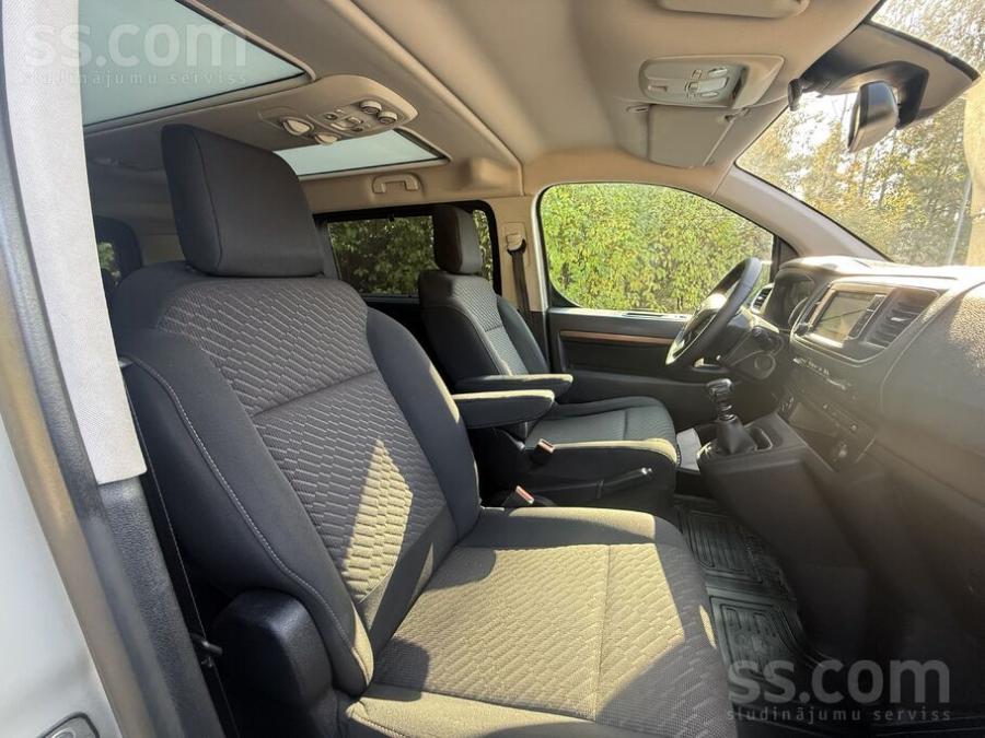 Grey Toyota Proace 2018 in Riga, with an engine capacity of 1.50 L and mileage of 190 thousand km for 13970 €, photo 21 on AUTOMOTO.COM.LV
