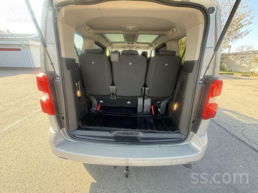 Grey Toyota Proace 2018 in Riga, with an engine capacity of 1.50 L and mileage of 190 thousand km for 13970 €, photo 36 on AUTOMOTO.COM.LV