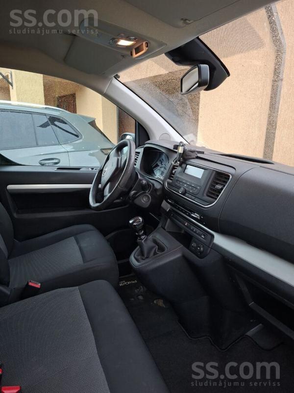 Pelēks Toyota Proace 2019 Bauska, ar dzinēja tilpumu 2.00 L un nobraukumu 241 tūkst. km par 19450 €, foto 3 vietnē AUTOMOTO.COM.LV