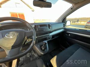 Grey Toyota Proace 2019 in Aizkraukle, with an engine capacity of 1.50 L and mileage of 117 thousand km for 17500 €, photo 4 on AUTOMOTO.COM.LV