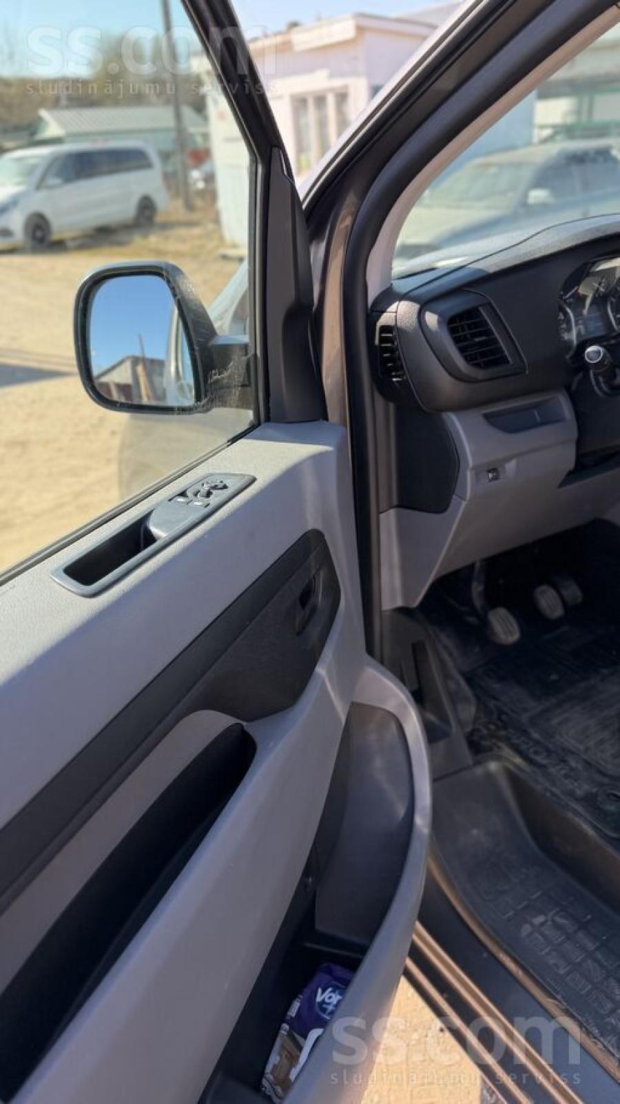 Pelēks Toyota Proace 2020 Daugavpils, ar dzinēja tilpumu 2.00 L un nobraukumu 205 tūkst. km par 10350 €, foto 20 vietnē AUTOMOTO.COM.LV