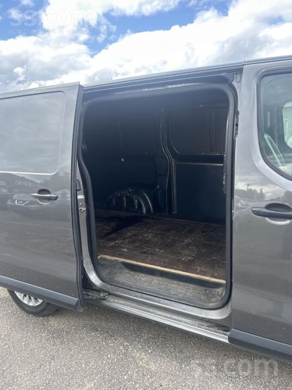 Pelēks Toyota Proace 2020 Daugavpils, ar dzinēja tilpumu 2.00 L un nobraukumu 205 tūkst. km par 10350 €, foto 9 vietnē AUTOMOTO.COM.LV