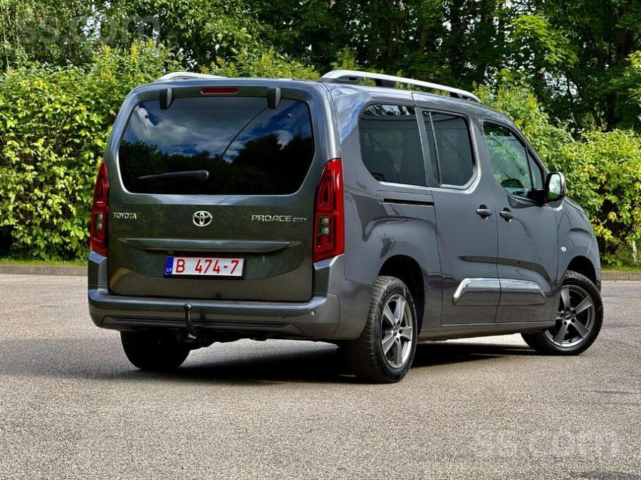 Grey Toyota Proace 2020 in Riga, with an engine capacity of 1.50 L and mileage of 149 thousand km for 14570 €, photo 4 on AUTOMOTO.COM.LV