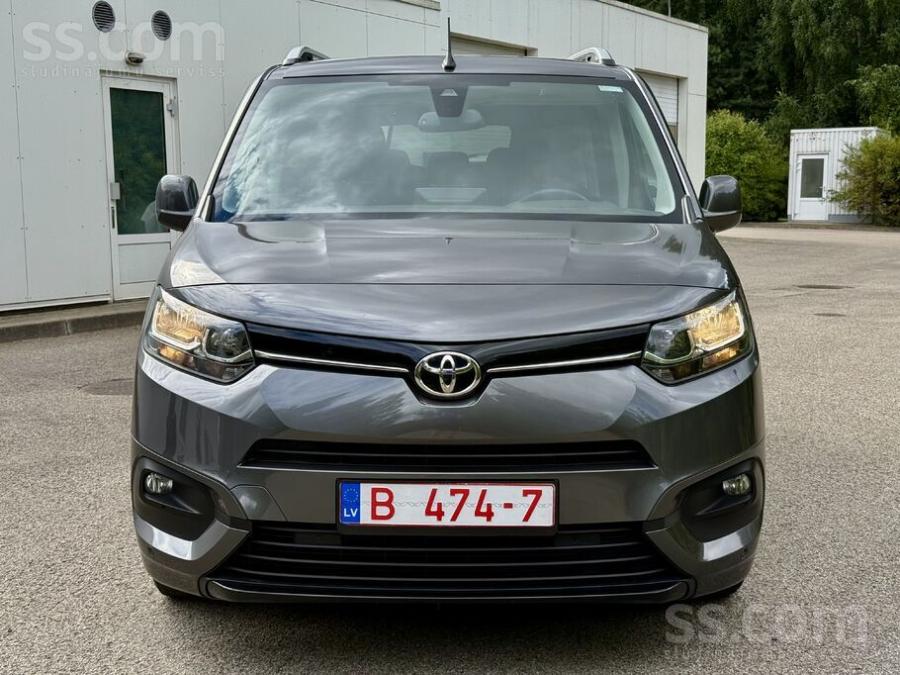 Grey Toyota Proace 2020 in Riga, with an engine capacity of 1.50 L and mileage of 149 thousand km for 14570 €, photo 6 on AUTOMOTO.COM.LV