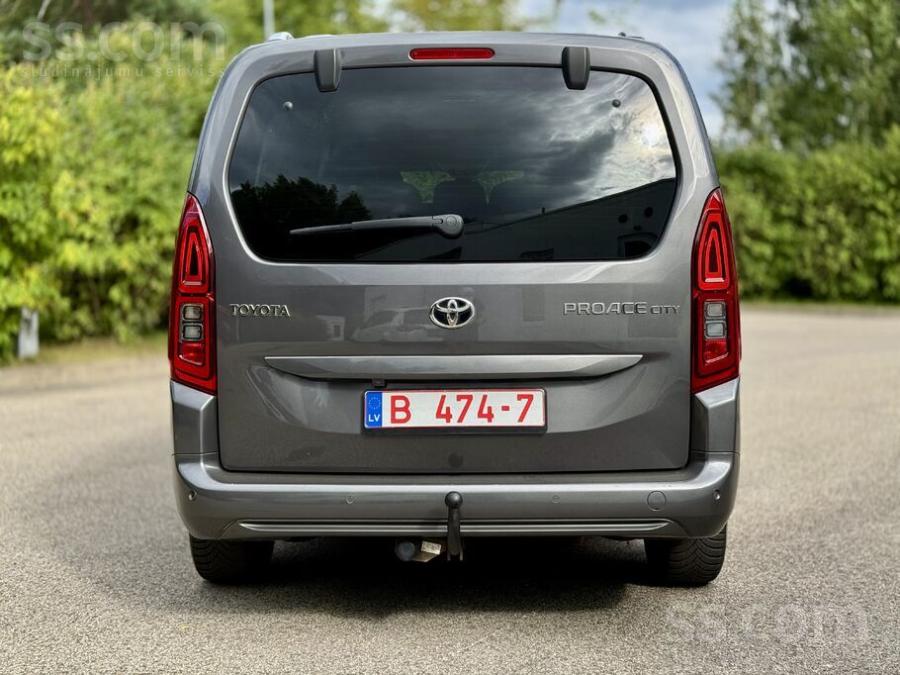 Grey Toyota Proace 2020 in Riga, with an engine capacity of 1.50 L and mileage of 149 thousand km for 14570 €, photo 7 on AUTOMOTO.COM.LV