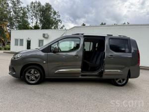 Grey Toyota Proace 2020 in Riga, with an engine capacity of 1.50 L and mileage of 149 thousand km for 14570 €, photo 12 on AUTOMOTO.COM.LV