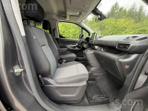 Grey Toyota Proace 2020 in Riga, with an engine capacity of 1.50 L and mileage of 149 thousand km for 14570 €, photo 21 on AUTOMOTO.COM.LV