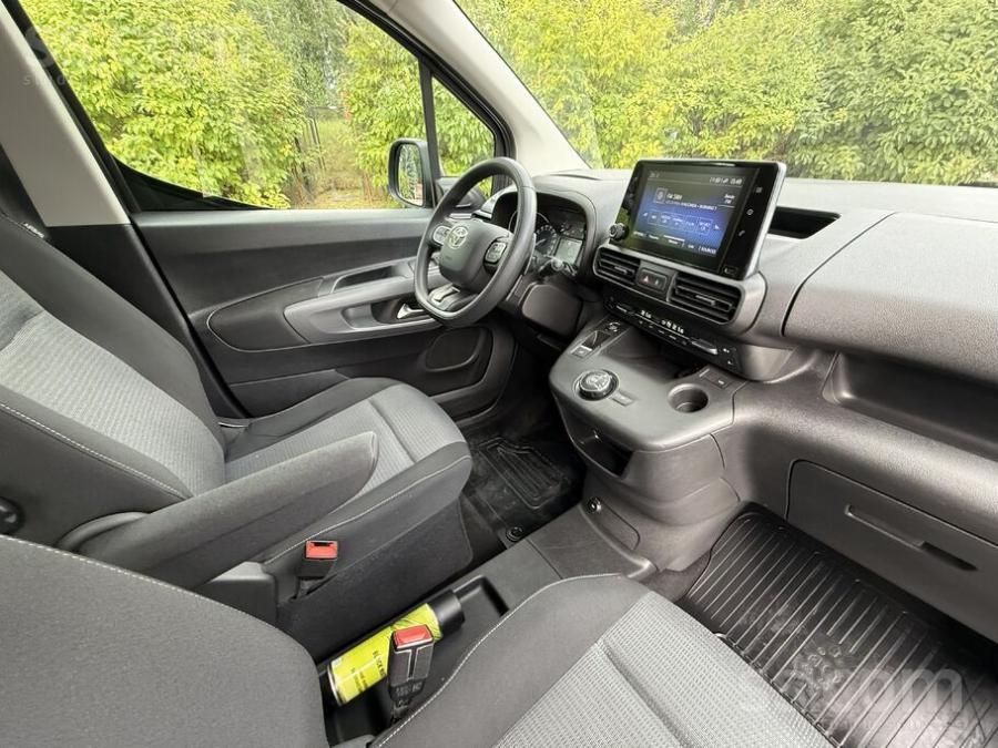 Grey Toyota Proace 2020 in Riga, with an engine capacity of 1.50 L and mileage of 149 thousand km for 14570 €, photo 22 on AUTOMOTO.COM.LV