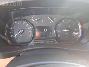 Grey Toyota Proace 2020 in Tukums, with an engine capacity of 2.00 L and mileage of 161 thousand km for 17900 €, photo 4 on AUTOMOTO.COM.LV