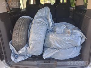 Grey Toyota Proace 2020 in Tukums, with an engine capacity of 2.00 L and mileage of 161 thousand km for 17900 €, photo 10 on AUTOMOTO.COM.LV