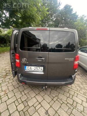Pelēks Toyota Proace 2022 Rīga, ar dzinēja tilpumu 2.00 L un nobraukumu 170 tūkst. km par 17500 €, foto 12 vietnē AUTOMOTO.COM.LV