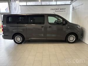 Pelēks Toyota Proace 2022 Ventspils, ar dzinēja tilpumu 2.00 L un nobraukumu 96 tūkst. km par 26250 €, foto 4 vietnē AUTOMOTO.COM.LV