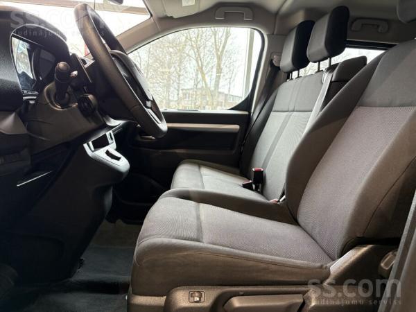 Pelēks Toyota Proace 2022 Ventspils, ar dzinēja tilpumu 2.00 L un nobraukumu 96 tūkst. km par 26250 €, foto 5 vietnē AUTOMOTO.COM.LV