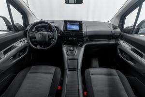 Grey Toyota Proace 2022 in Tallinn, with an engine capacity of 1.20 L and mileage of 51 thousand km for 17900 €, photo 17 on AUTOMOTO.COM.LV