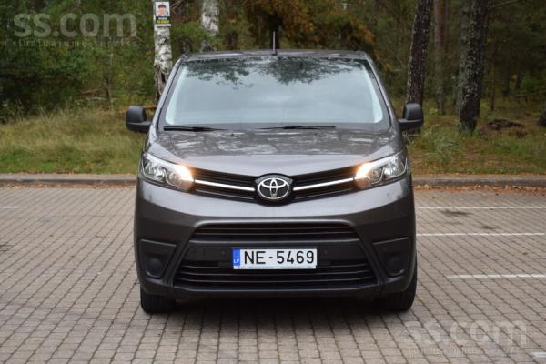 Pelēks Toyota Proace 2022 Rīga, ar dzinēja tilpumu 1.50 L un nobraukumu 148 tūkst. km par 10990 €, foto 3 vietnē AUTOMOTO.COM.LV