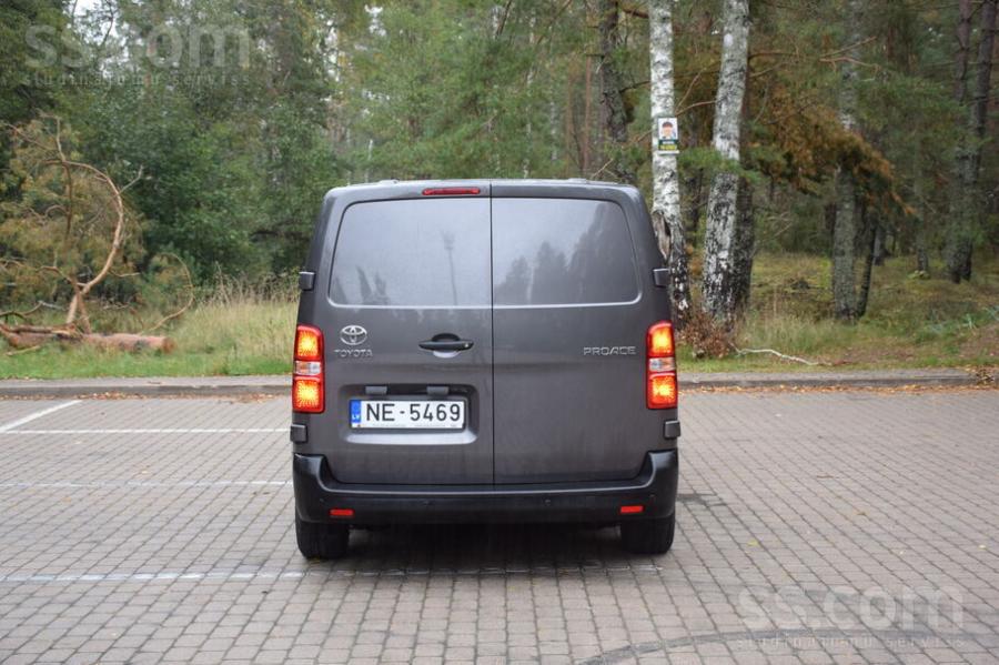 Pelēks Toyota Proace 2022 Rīga, ar dzinēja tilpumu 1.50 L un nobraukumu 148 tūkst. km par 10990 €, foto 7 vietnē AUTOMOTO.COM.LV