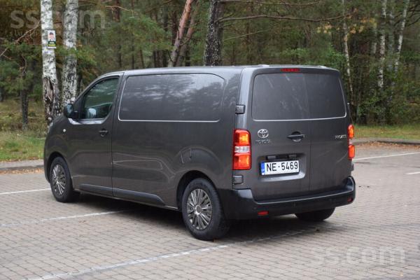 Pelēks Toyota Proace 2022 Rīga, ar dzinēja tilpumu 1.50 L un nobraukumu 148 tūkst. km par 10990 €, foto 8 vietnē AUTOMOTO.COM.LV