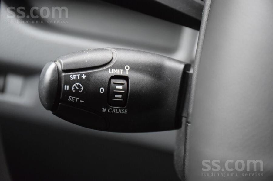 Pelēks Toyota Proace 2022 Rīga, ar dzinēja tilpumu 1.50 L un nobraukumu 148 tūkst. km par 10990 €, foto 14 vietnē AUTOMOTO.COM.LV