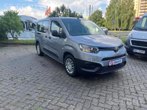 Pelēks Toyota Proace 2023 Rīga, ar dzinēja tilpumu 1.50 L un nobraukumu 16 tūkst. km par 16000 €, foto  vietnē AUTOMOTO.COM.LV