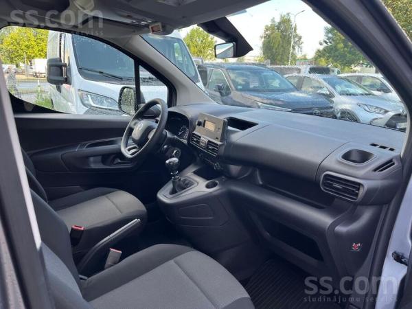 Pelēks Toyota Proace 2023 Rīga, ar dzinēja tilpumu 1.50 L un nobraukumu 16 tūkst. km par 16000 €, foto 6 vietnē AUTOMOTO.COM.LV