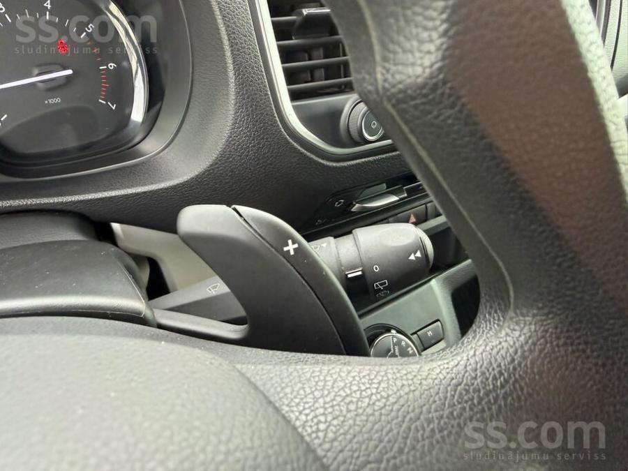Grey Toyota Proace 2023 in Jekabpils, with an engine capacity of 2.00 L and mileage of 120 thousand km for 23900 €, photo 15 on AUTOMOTO.COM.LV