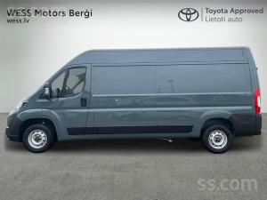 Pelēks Toyota Proace 2025 Rīga, ar dzinēja tilpumu 2.20 L un nobraukumu 19 tūkst. km par 34990 €, foto 4 vietnē AUTOMOTO.COM.LV