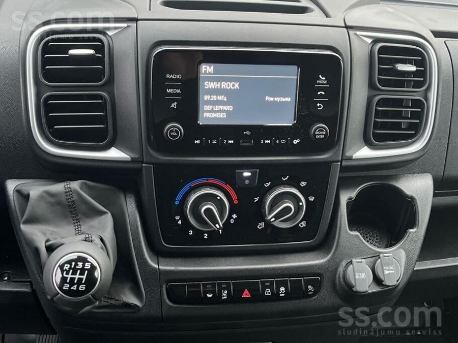 Pelēks Toyota Proace 2025 Rīga, ar dzinēja tilpumu 2.20 L un nobraukumu 19 tūkst. km par 34990 €, foto 12 vietnē AUTOMOTO.COM.LV