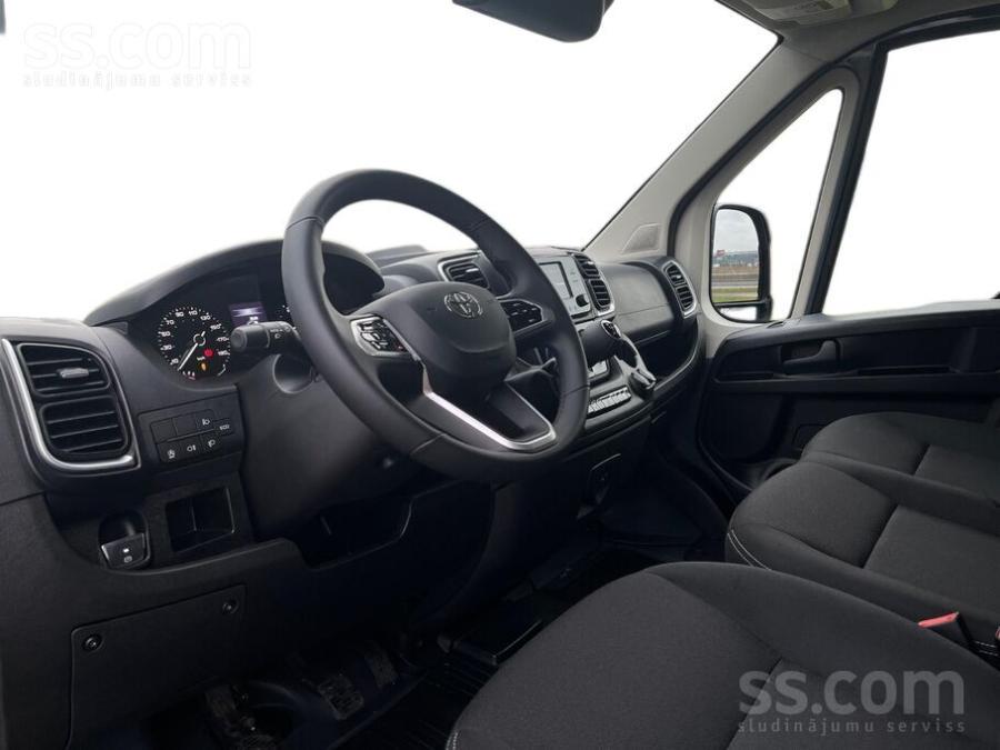 Pelēks Toyota Proace 2025 Rīga, ar dzinēja tilpumu 2.20 L un nobraukumu 19 tūkst. km par 34990 €, foto 22 vietnē AUTOMOTO.COM.LV