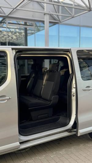 Grey Toyota Proace 2017 in Riga, with an engine capacity of 2.00 L and mileage of 204 thousand km for 18200 €, photo 13 on AUTOMOTO.COM.LV