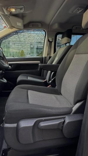 Grey Toyota Proace 2017 in Riga, with an engine capacity of 2.00 L and mileage of 204 thousand km for 18200 €, photo 15 on AUTOMOTO.COM.LV