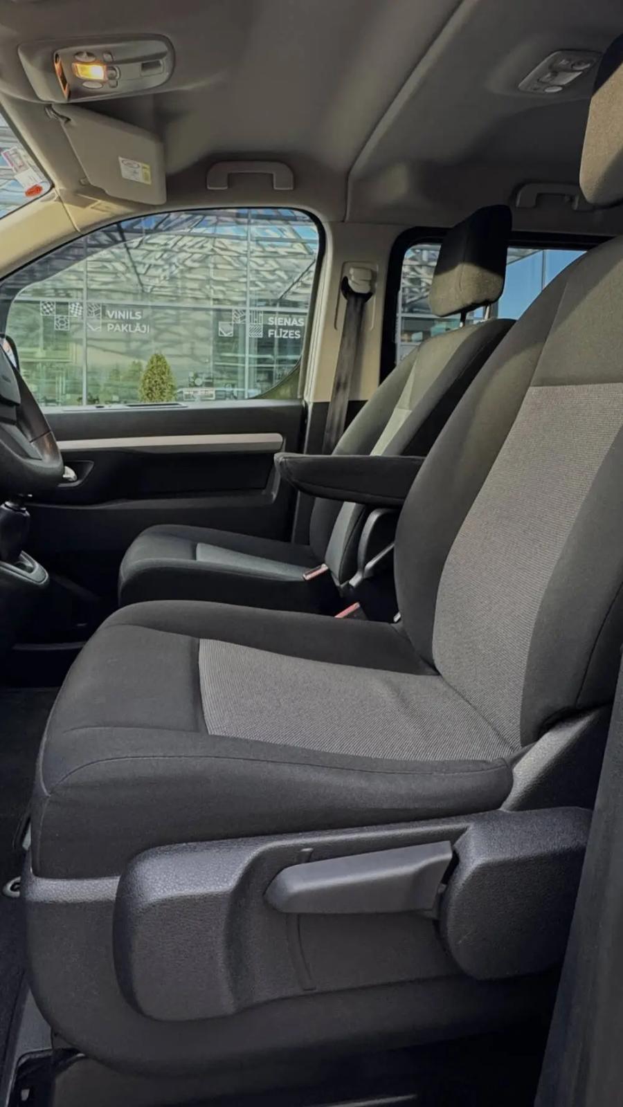 Grey Toyota Proace 2017 in Riga, with an engine capacity of 2.00 L and mileage of 204 thousand km for 18200 €, photo 15 on AUTOMOTO.COM.LV