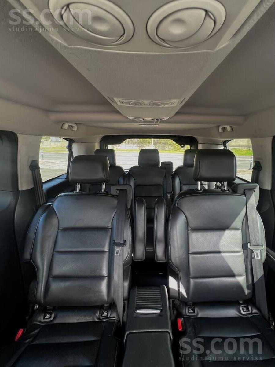 Grey Toyota Proace 2017 in Cesis, with an engine capacity of 2.00 L and mileage of 325 thousand km for 17500 €, photo 7 on AUTOMOTO.COM.LV