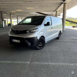 Grey Toyota Proace 2018 in Kaunas, with an engine capacity of 2.00 L and mileage of 110 thousand km for 10200 €, photo  on AUTOMOTO.COM.LV