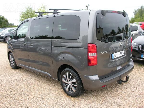 Pelēks Toyota Proace 2018 Rīga, ar dzinēja tilpumu 2.00 L un nobraukumu 147 tūkst. km par 18300 €, foto 4 vietnē AUTOMOTO.COM.LV