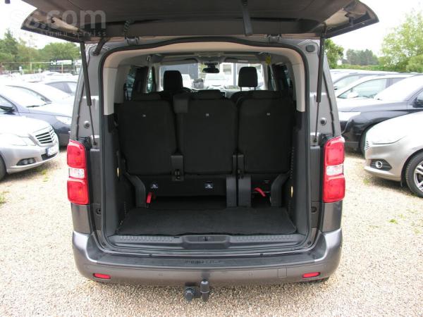Pelēks Toyota Proace 2018 Rīga, ar dzinēja tilpumu 2.00 L un nobraukumu 147 tūkst. km par 18300 €, foto 5 vietnē AUTOMOTO.COM.LV